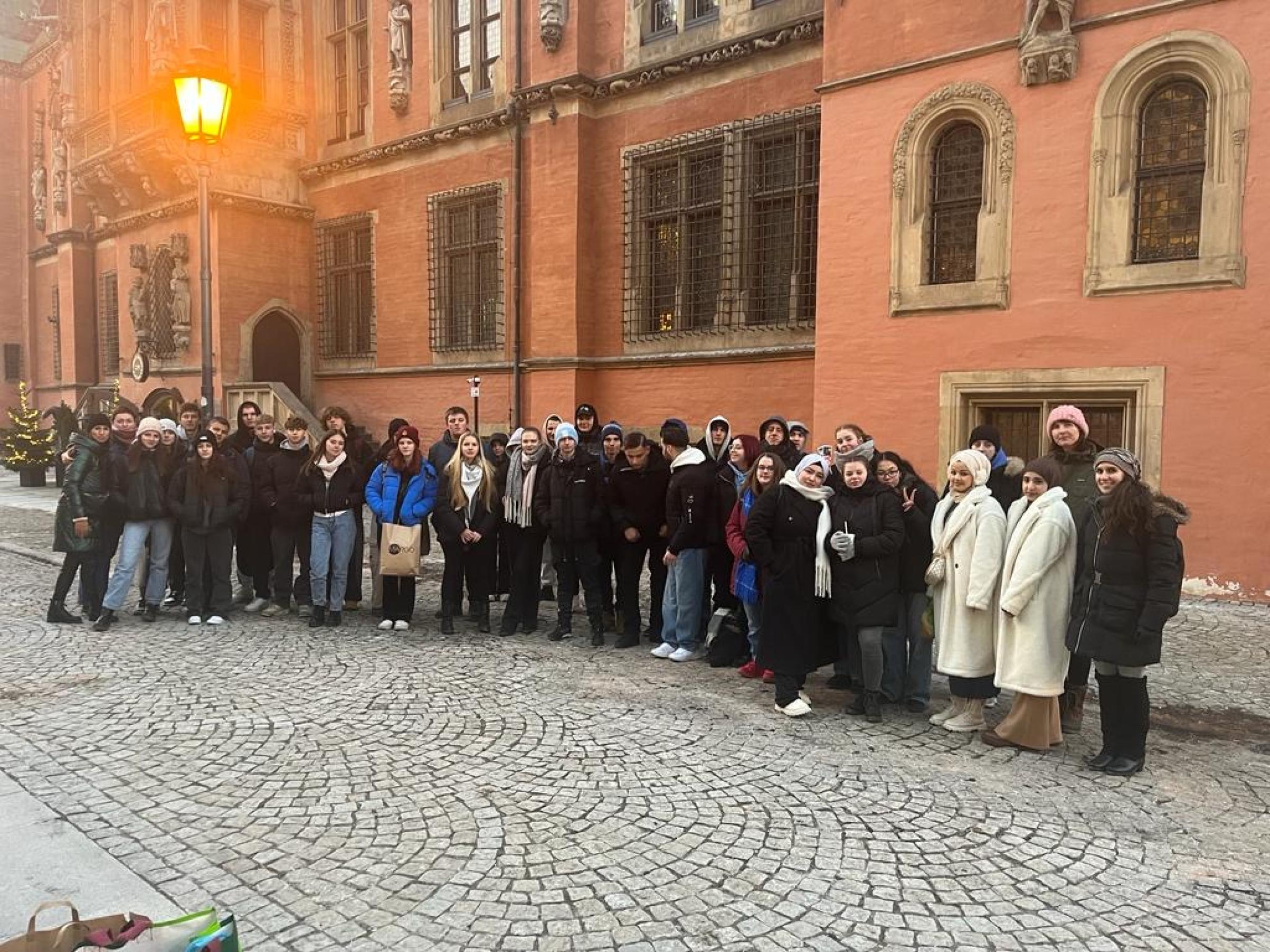 „Schulisch-außerschulische Kooperationen öffnen Türen zu neuen Welten ...